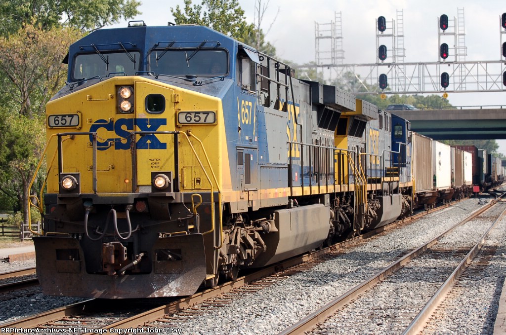L173 with CSXT 657(AC60CW) & CSXT 683(AC60CW)